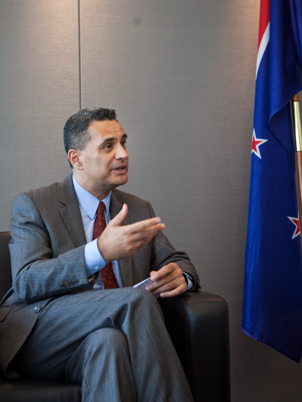 주한 뉴질랜드 대사 Patrick John Rata 패트릭 존 라타